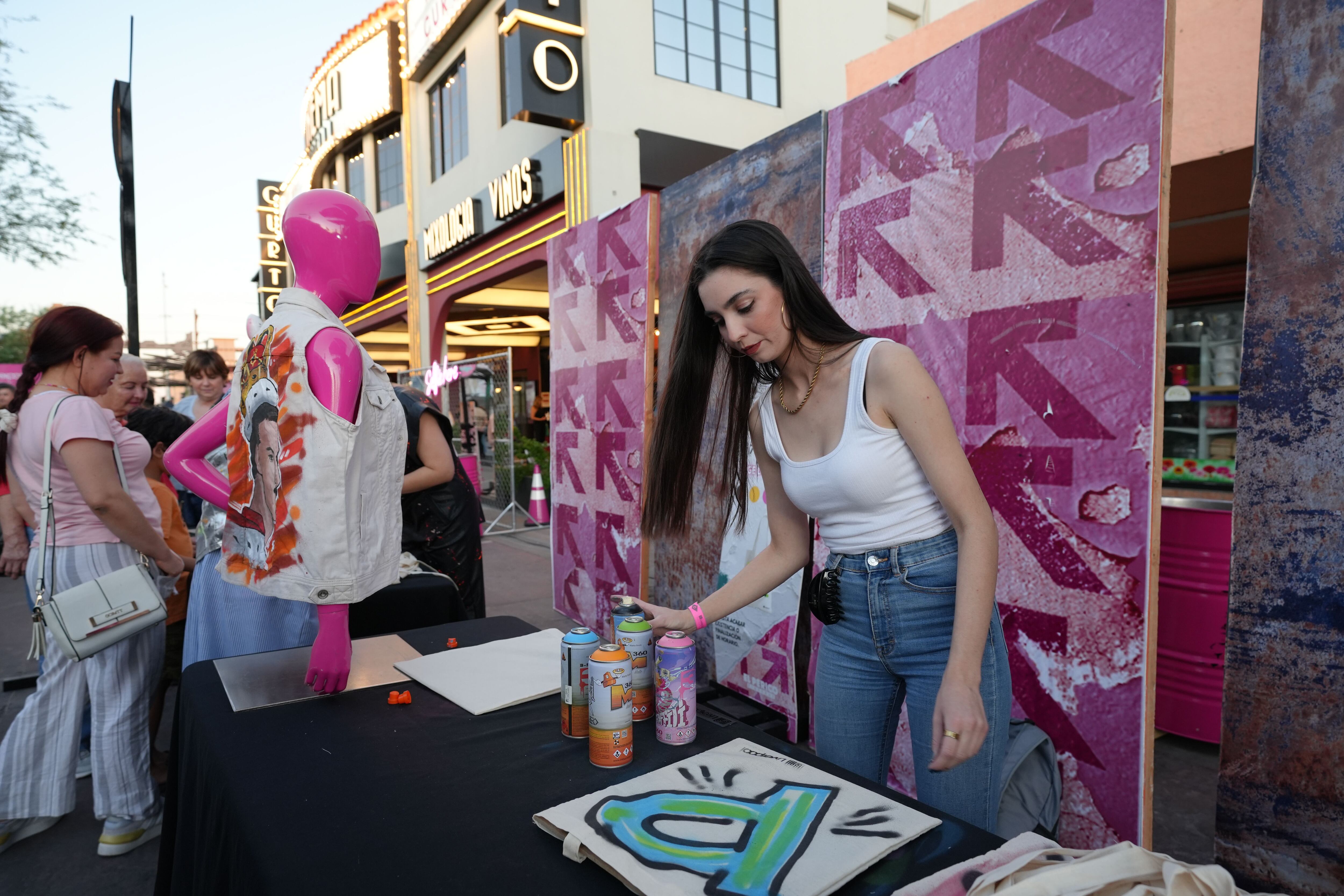 Desfilaron por una moda “sin reglas” en el centro histórico: Liverpool | Noticias de Mexicali ...