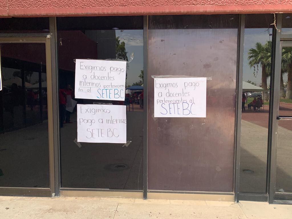 Se manifiesta magisterio estatal en oficinas de la SEP BC | Noticias de ...