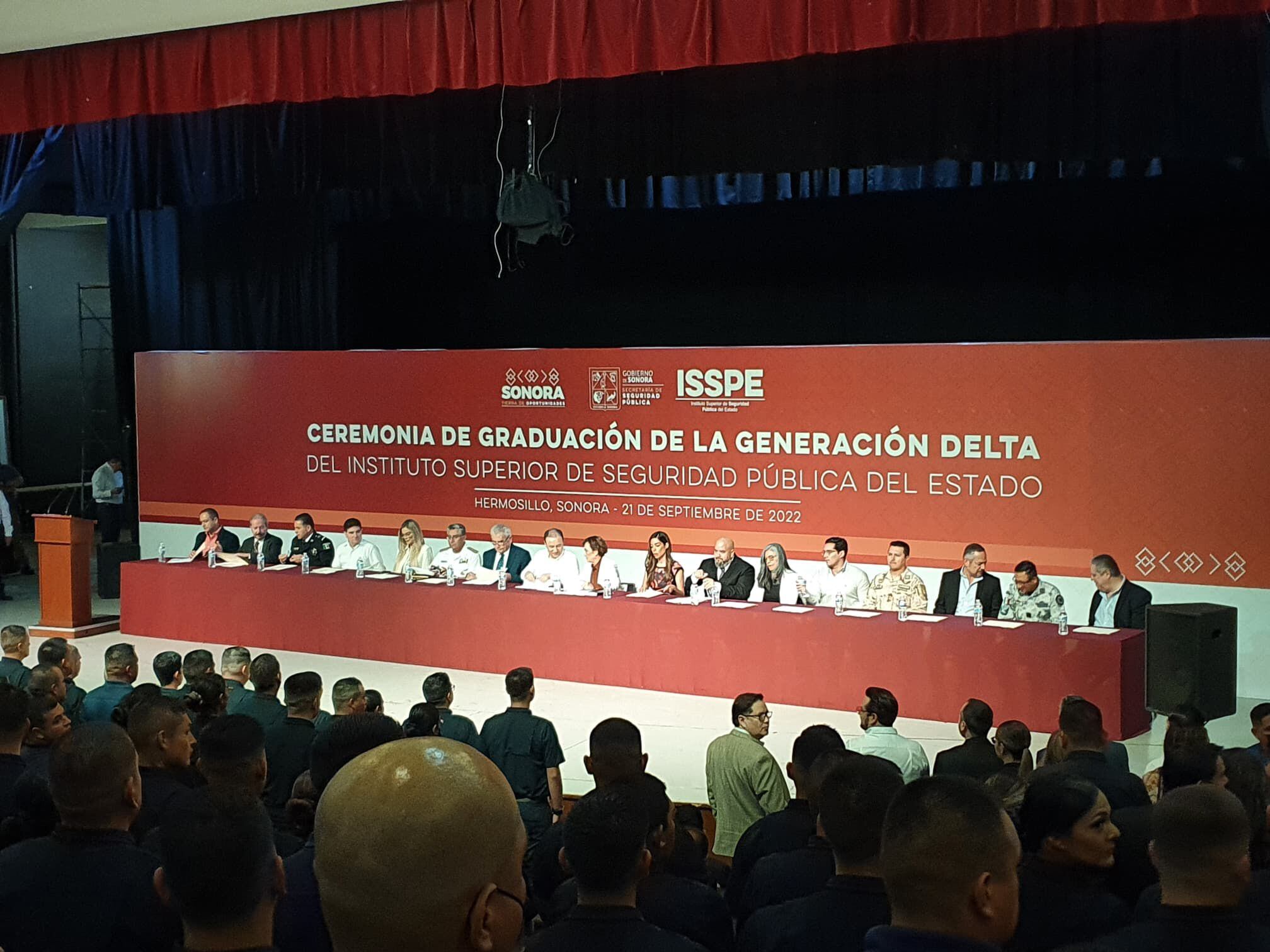 Preside Alfonso Durazo graduación de generación Delta del Isspe ...