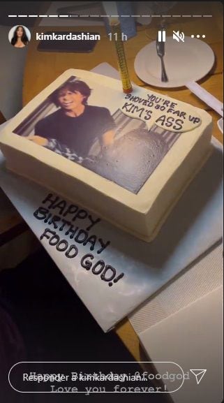 Kim Kardashian le obsequió un pastel de cumpleaños a su mejor amigo ...