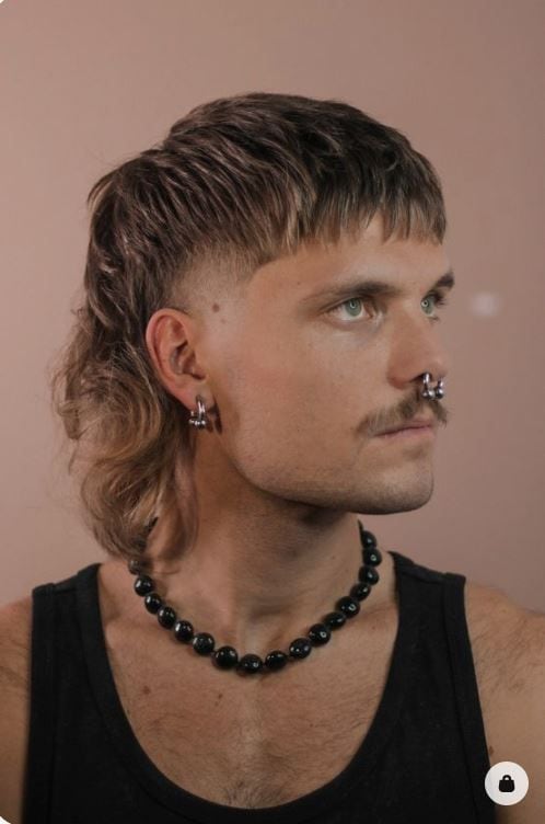 Corte de pelo mullet, el que usa Peso Pluma, está de regreso: Te ...